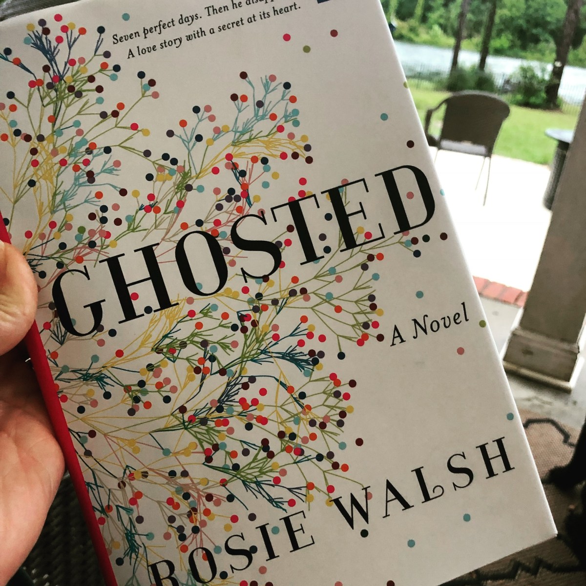 Ghosted by Rosie Walsh – A Review – 832 Book Review